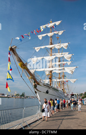 Mexican tall ship Cuauhtemoc, Port Rush, 2008 Stock Photo - Alamy