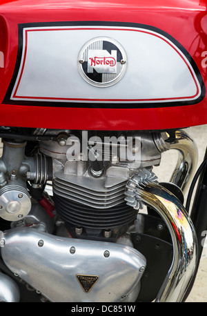 Classic Old British bike: Norton 750 Commando Fastback (1969 Stock ...
