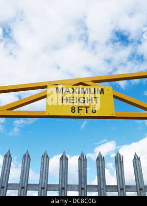 A yellow Maximum Height warning sign Stock Photo - Alamy