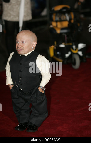 Actor Verne Troyer Stock Photo - Alamy