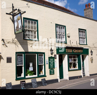 The Crown pub Manningtree Essex England Stock Photo - Alamy