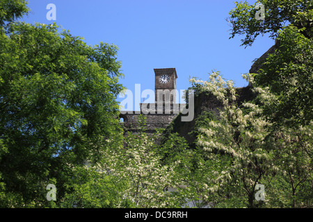 Gjirokastra, Gjirokastër, Albania. Statue of Cercis Topulli Stock Photo ...