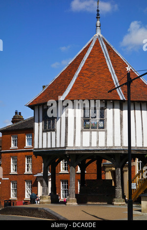 Wymondham Market Cross and town centre Stock Photo - Alamy