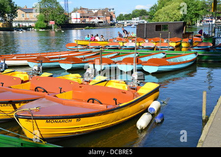 Hire-boat rides on River Thames, Windsor, Berkshire, England, United ...