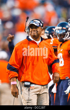 Virginia Cavaliers head coach Mike London celebrates on the sidelines ...