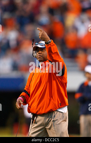 Virginia Cavaliers head coach Mike London celebrates on the sidelines ...