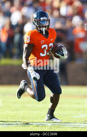 Virginia Cavaliers running back Perry Jones (33) rushes up field ...