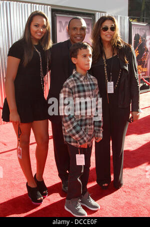 Sugar Ray Leonard and family Los Angeles Premiere Of 'Standing Ovation ...