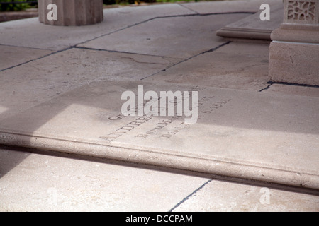 The tomb of president Andrew Jackson in the Hermitage garden, Nashville ...