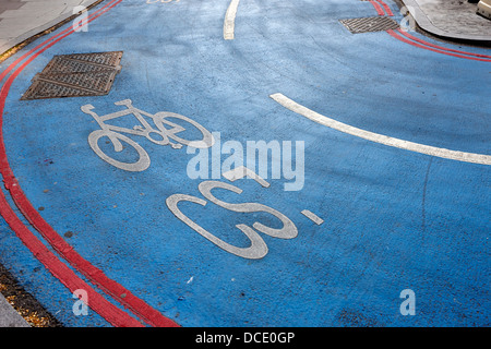 Cycle Superhighway route, London. Here the CS7 route is one of the ...