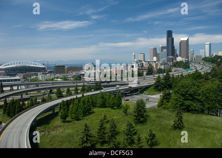 ROUTE 5 INTERSTATE HIGHWAY DOWNTOWN SKYLINE SEATTLE WASHINGTON STATE ...