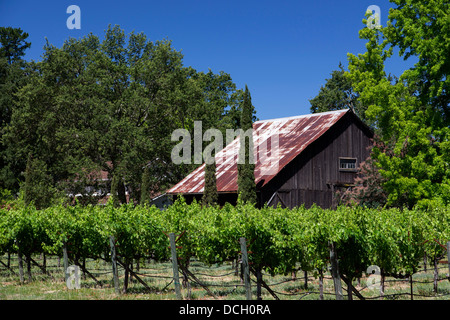 Napa Valley Barn Stock Photo - Alamy