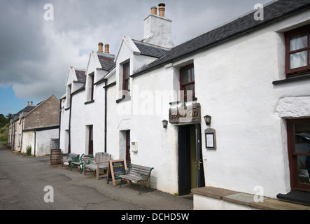 The Stein Inn (the oldest pub on the island) at Stein, Waternish, Isle ...