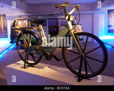 The Itera plastic bicycle, displayed at the Teknikens och Sjöfartens ...