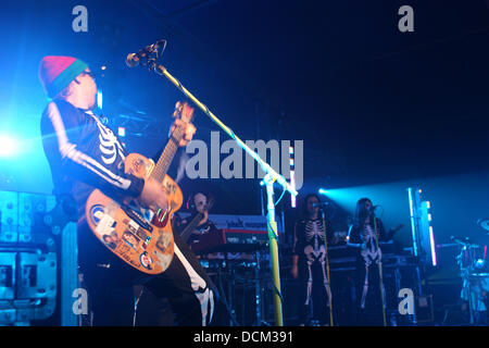 World's largest gathering of skeletons! A new world record for the ...