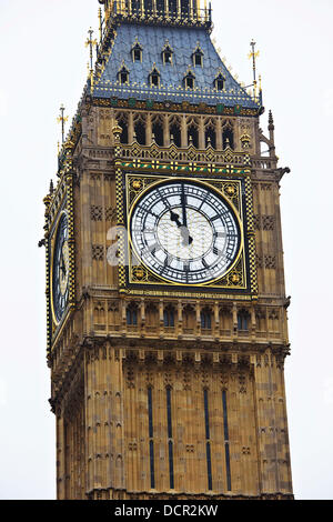 Big Ben at 11 o clock on the 11th day of the 11th month Armistice day ...