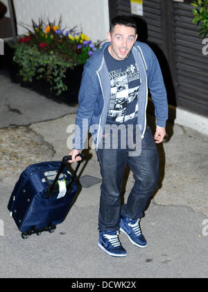 Charlie Healy of The Risk X Factor finalists enjoy a night out at ...