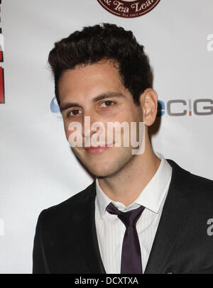Cobra Starship lead singer Gabe Saporta makes an appearance on MTV's ...
