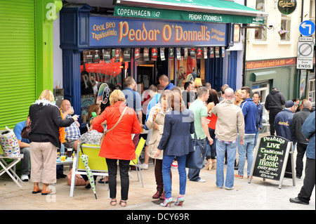 Peadar O’Donnell’s, Irish Pub in Waterloo Street, Derry, Londonderry ...
