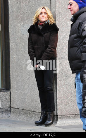 Jane Krakowski filming scenes for hit TV series '30 Rock' New York City ...