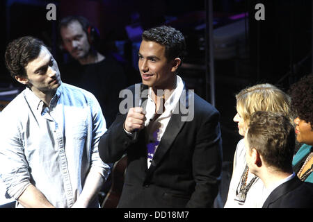 Bryce Pinkham, Richard Fleeshman A sneak peak performance of the music ...