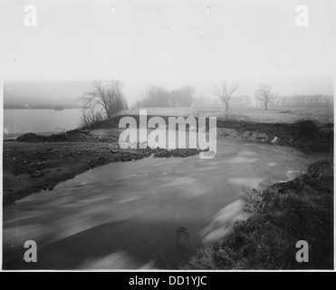 Erosion below the Ogee Spillway of Dam No. 10 on the Mississippi River ...