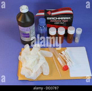Crime scene evidence collection kit Stock Photo - Alamy