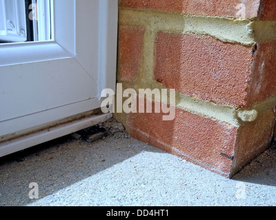 Bad brickwork badly laid bricks Stock Photo - Alamy