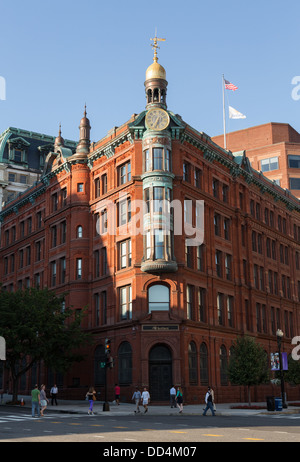 Washington DC, USA. SunTrust building with the Clock Tower, has red ...