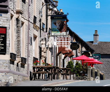 The main street in Castleton, Derbyshire Stock Photo - Alamy