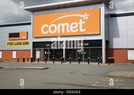 Closed down Comet retail store Stock Photo - Alamy