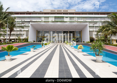Dakar, Senegal. Entrance to National Assembly Stock Photo - Alamy