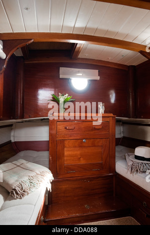 Cabin interior - berths and portholes Stock Photo - Alamy
