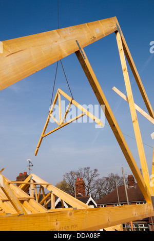 self building house, constructing green oak timber framed structure ...