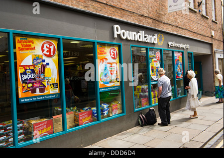 The £1 Pound Shop frontage in Glasgow, Scotland, UK Stock Photo - Alamy