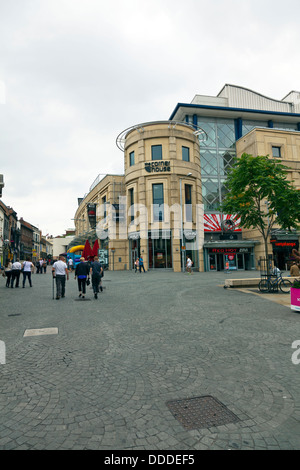 Kings Walk Nottingham city centre shopping area street shops stores ...
