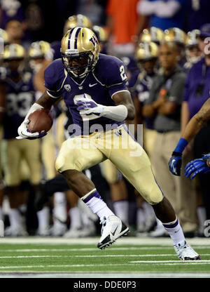 Washington wide receiver Kasen Williams runs up field during a play in ...