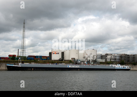Tan Quid oil terminal Duisburg Germany Stock Photo - Alamy