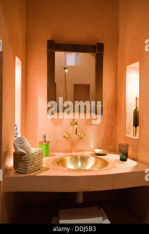 wash basin, shower head, bathroom, strength, force, douche, shower ...