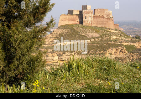 Spain Huesca templar castle of Monzon Stock Photo: 1392337 - Alamy