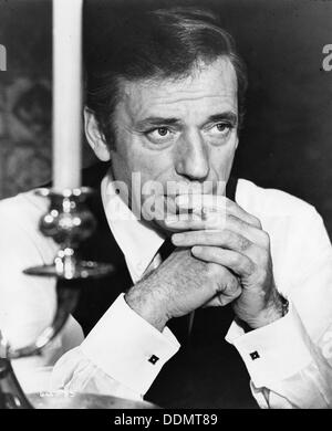French singer and actor Yves Montand, arrives in Lyon, France, 1970 Stock Photo - Alamy