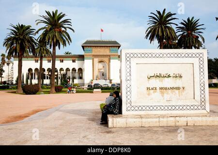 The Mohammed V Square and Palace of Justice in Casablanca, Morocco ...