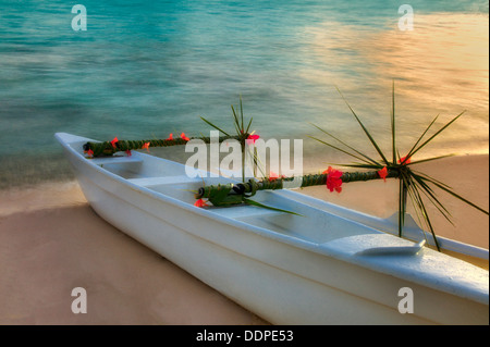 Decorated outrigger canoe. Bora Bora. French Polyenesia Stock Photo - Alamy