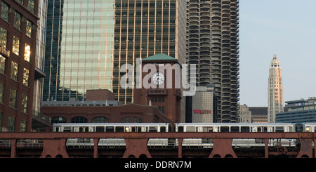 Chicago architecture, the Whirlpool building Stock Photo - Alamy