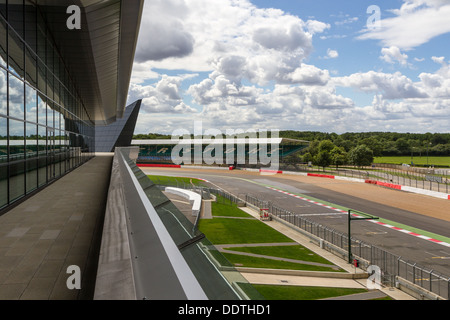 Silverstone Wing Pit and Paddock Stock Photo - Alamy