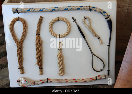 Tie the knot, rope show the knots method, international boatbuilding ...
