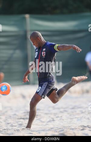 Tokyo, Japan. 7th Sep, 2013. (L to R) Rie Tanaka, Hitomi Obara, Kenta ...