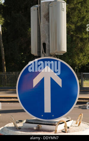 Keep Straight Traffic Sign Stock Photo - Alamy