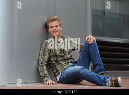 Munich, Germany. 09th Sep, 2013. Actor Ferdinand Hofer poses for the ...