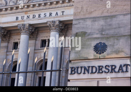 Bundesrat, Federal Council of Germany, upper house of the German ...
